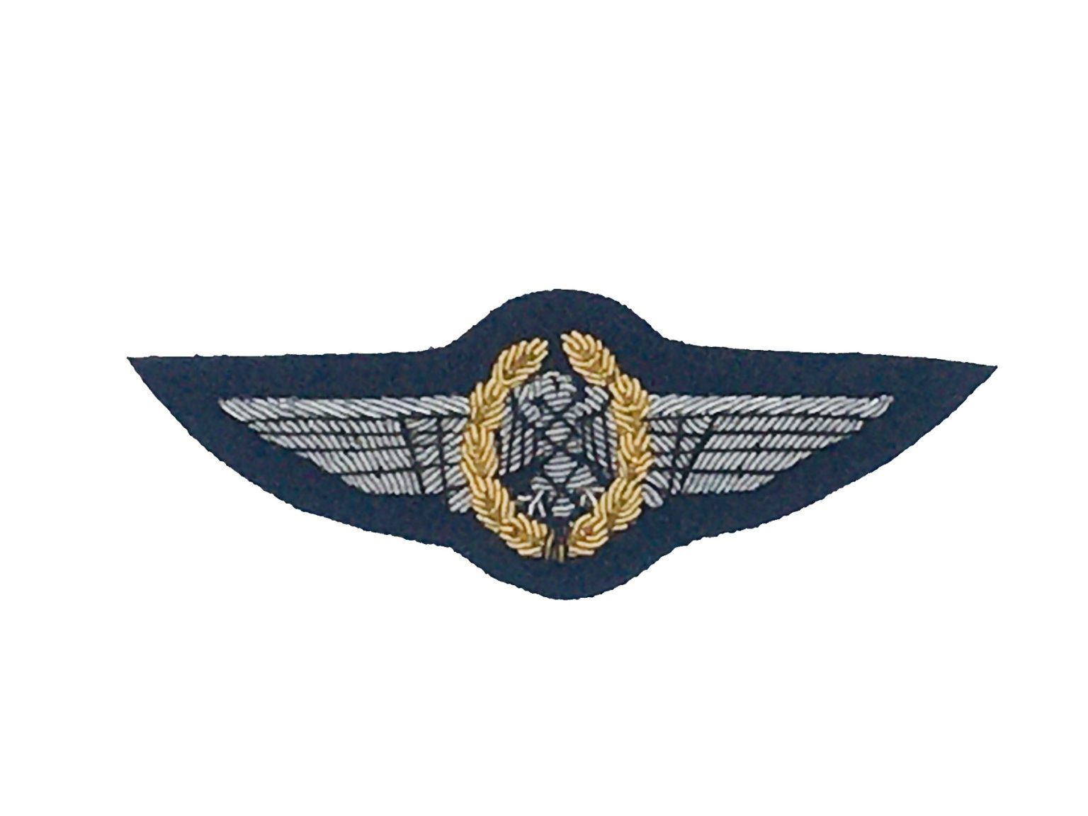 Tätigkeitsabzeichen Luftwaffe - Fliegerluftfahrzeugführer gold ...